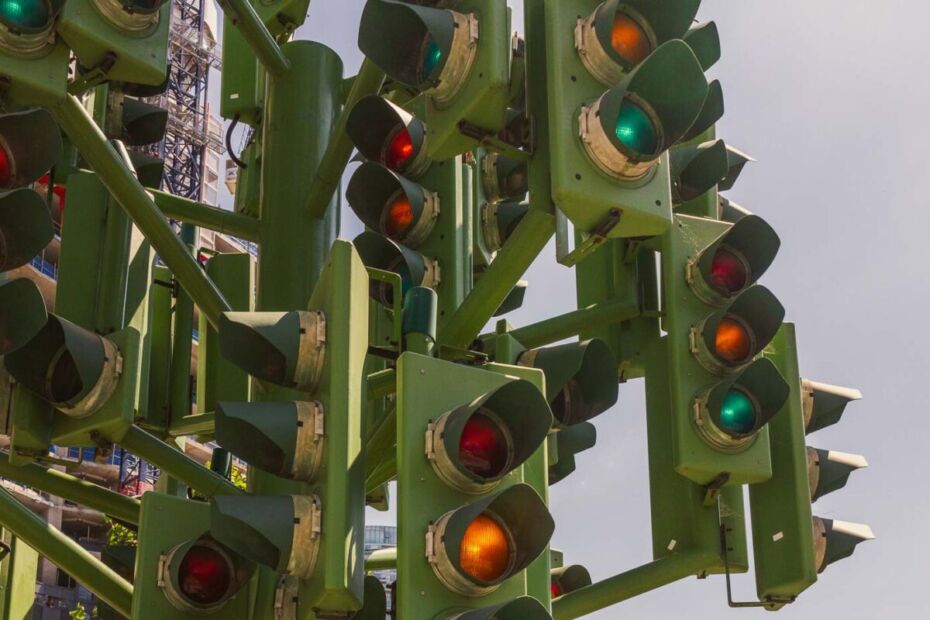 Discover the Traffic Light Tree: A Must-See in Canary Wharf